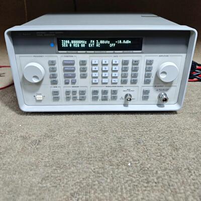 8648C 射频信号源 安捷伦 输频率9K-3.2G 测试仪器议价维修