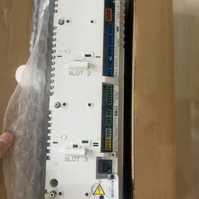 ACSM1-04AM-09A5-4 ABB变频器 工控自动化驱动模块议价维修