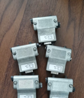 TSXFPACC2施耐德 Fipio 9路 SUB-D 孔式连接器，二手拆机，议价