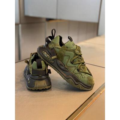 够轻盈够飘逸Minimalism Aquaman轻质个性老爹鞋男防滑增高休闲鞋