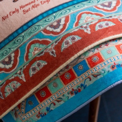 敦煌手绘纹样腊肠狗挂画露营盖毯