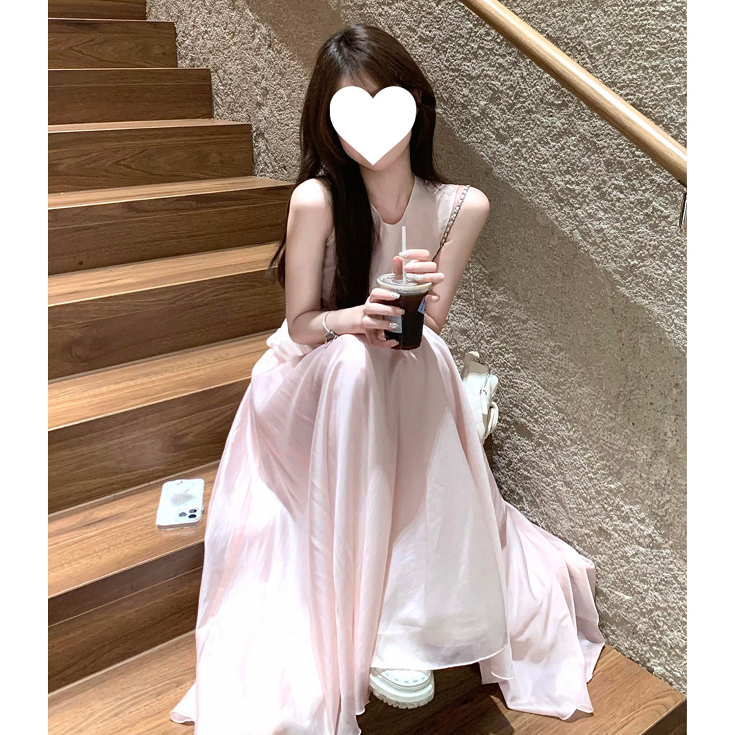 法式气质粉色背心连衣裙女夏季2026新款巨好看穿搭一整套长裙套装