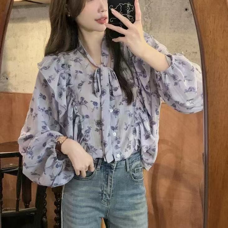 法式轻熟风v领碎花衬衫女秋季设计感荷叶边系带长袖衬衣别致上衣