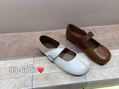 尚格丽娜复古软底玛丽珍女2026春夏新款复古风浅口奶奶配裙小单鞋