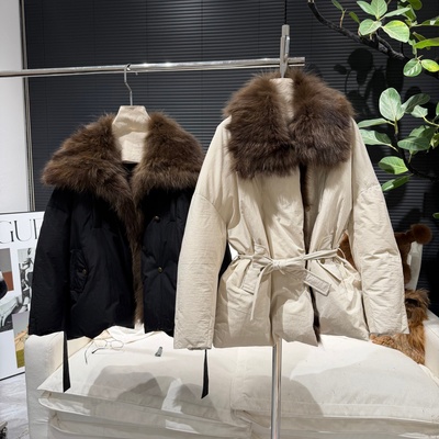 定染貉子毛羽绒服~系带收腰90