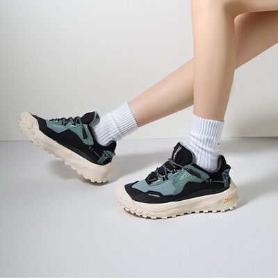 加拿大轻便缓震防滑户外运动跑鞋