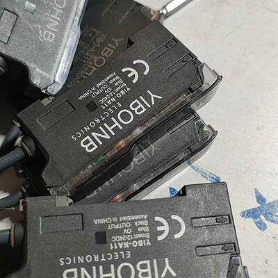 可维修YIBOHNB亿博 光纤传感器放大器16个 单价80议价