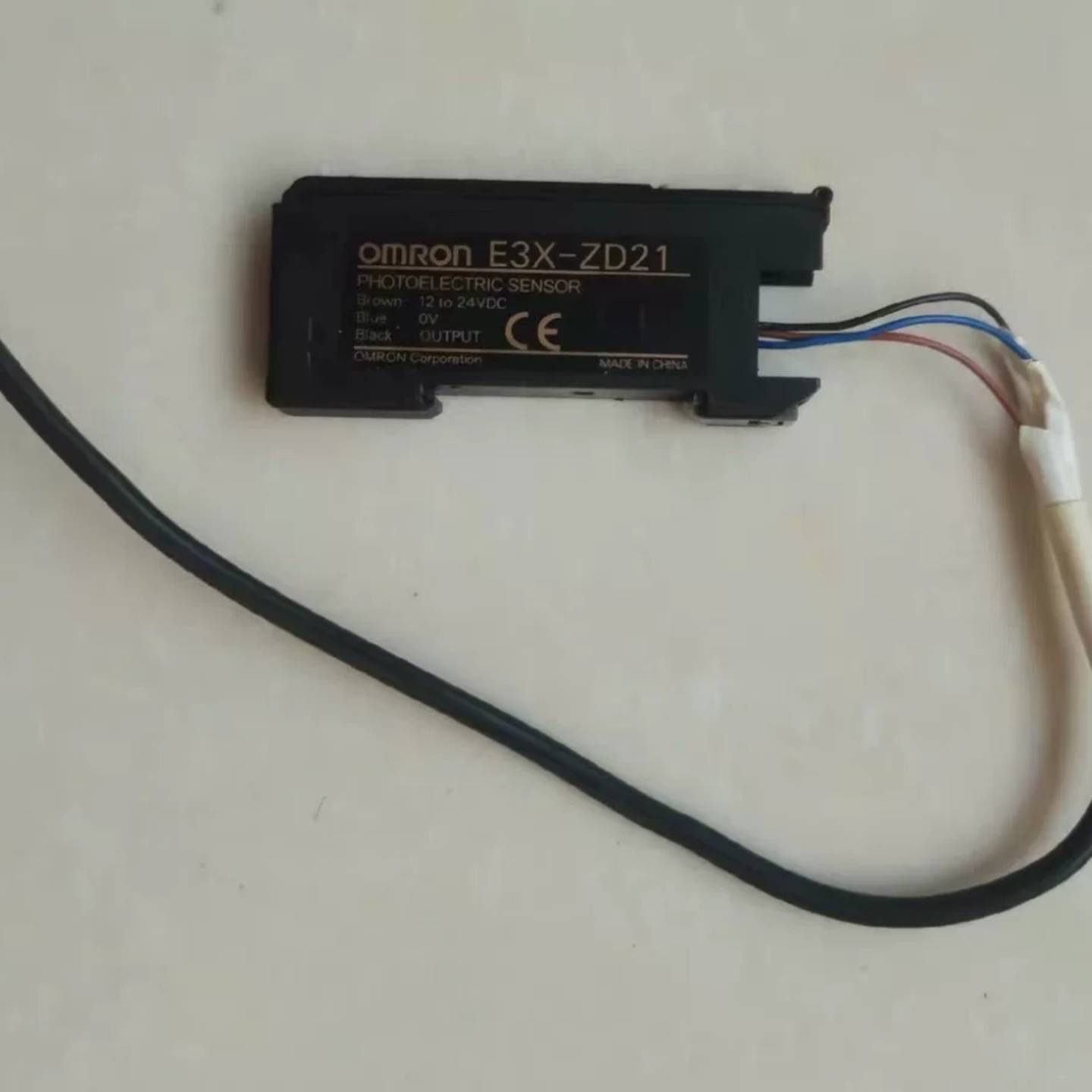 可维修欧姆龙光纤放大器E3X-ZD21传感器