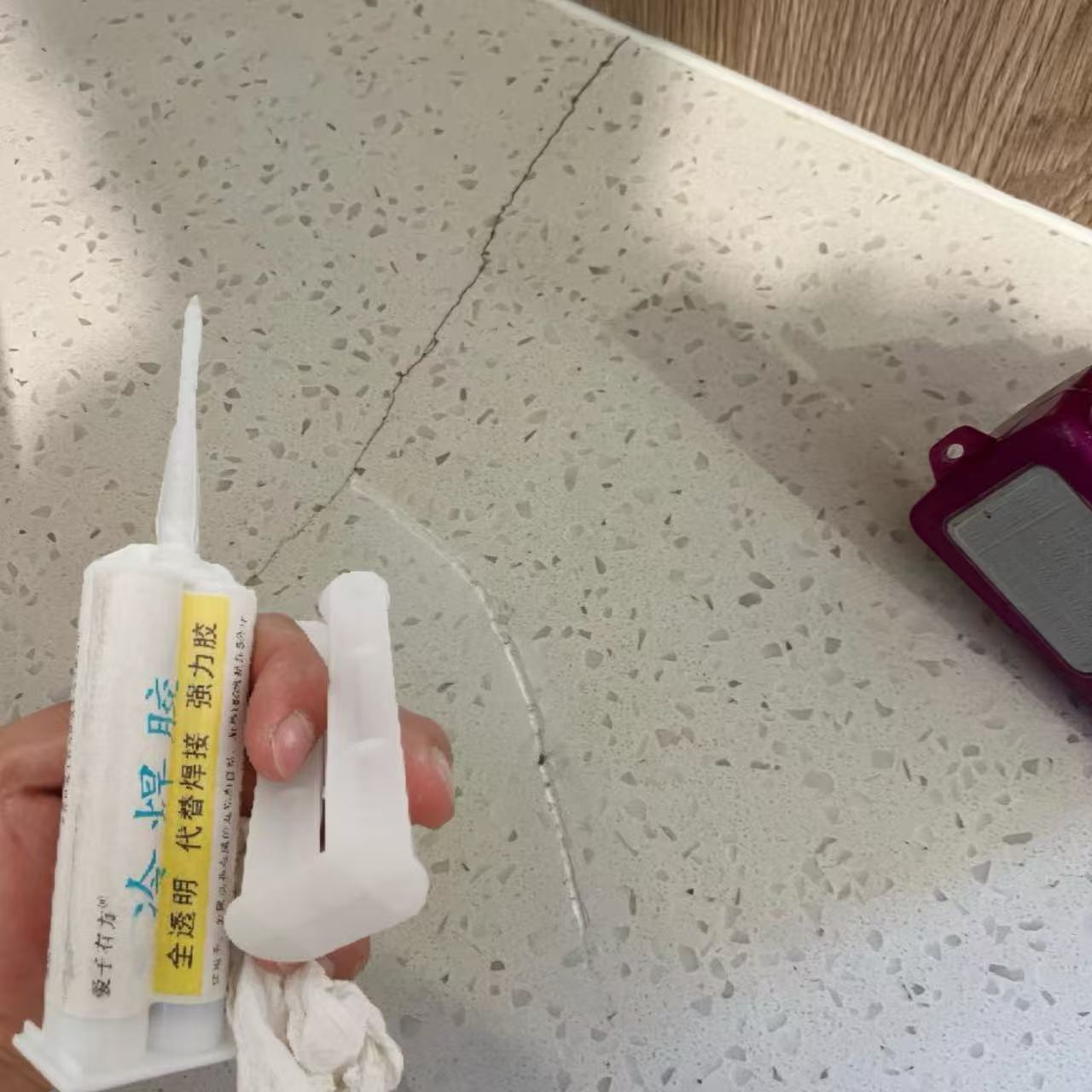 豆包首推石材AB胶水大理石灶台破损修补人造石台面缝隙防水抛光复