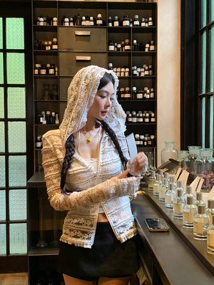 FBB limit夏季新款条纹蕾丝钩花喇叭袖收腰连帽开衫时髦外套女