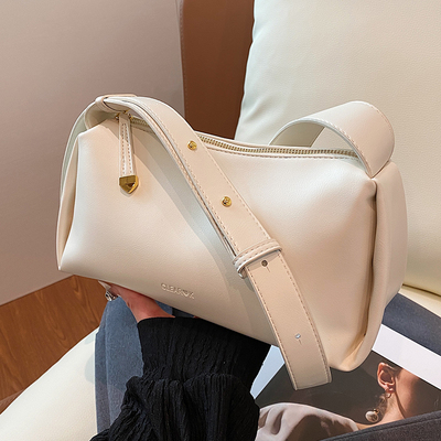 2060包袋简约质感单肩包