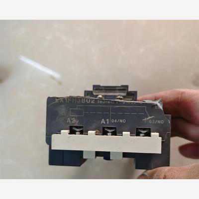 接触器线圈，LX1FH3802，功能，有磕碰，不影，议价商品