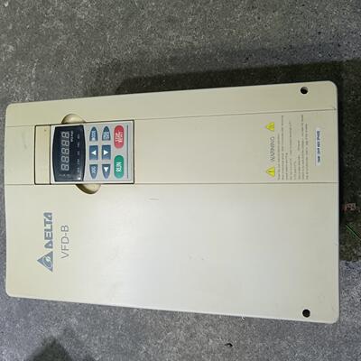 台达变频器VFD-B系列15KW VFD150B43A 38
