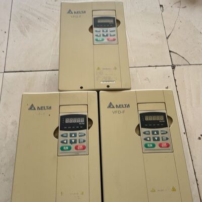 台达变频器VFD110F43A 11千瓦 型号如图 三相输入
