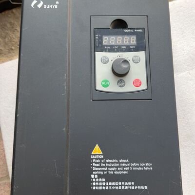 出拆机日业变频器 型号CM530-B4T011GB/01