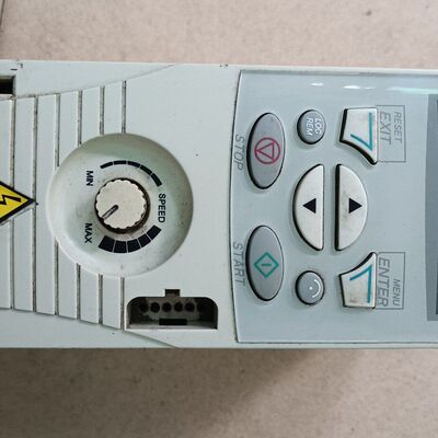 变频器ACS150-03E-05A6-4 2.2KW