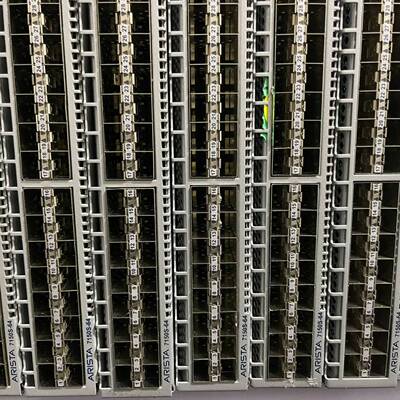 可维修ARISTA DCS-7150S-64 成色不错议价