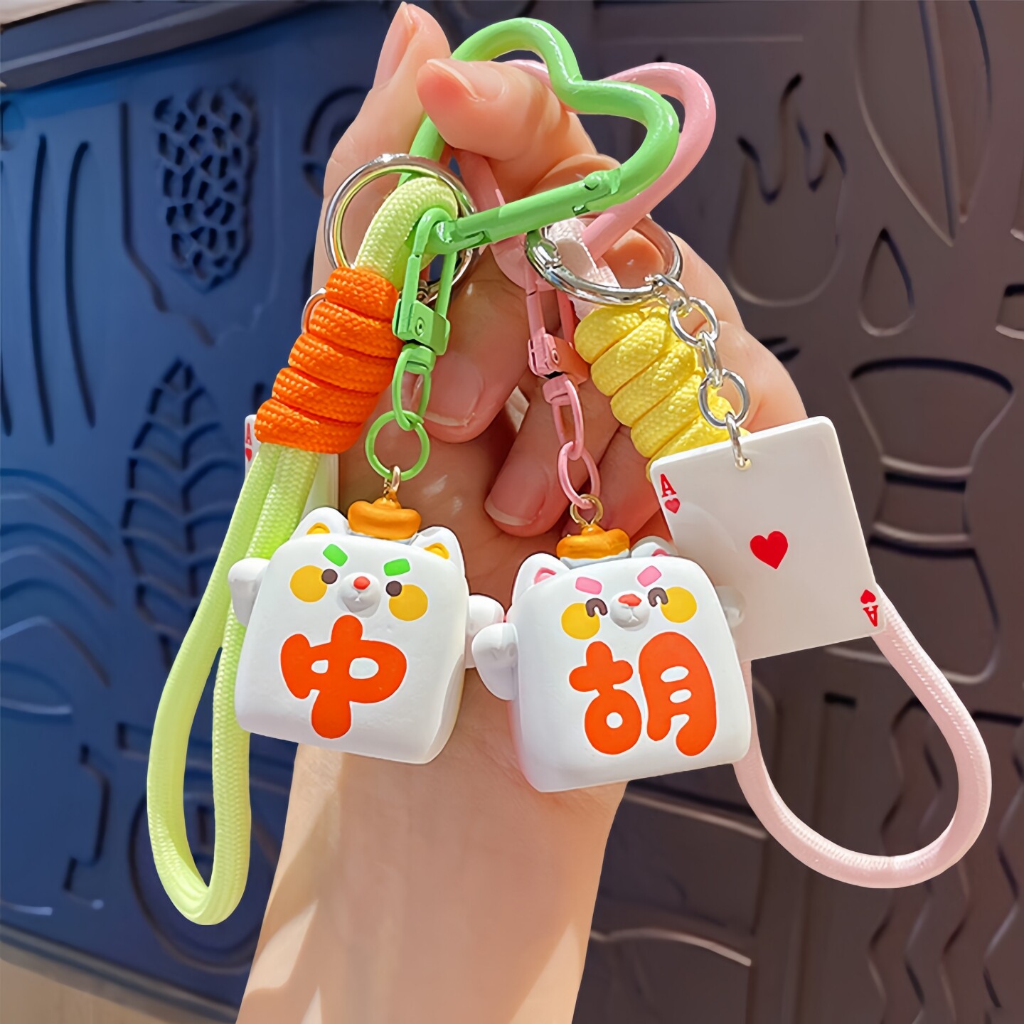 卡通可爱创意树脂麻将萌宠女手机包包挂饰麻将汽车钥匙链圈钥匙扣