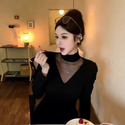 秋冬新款半高领蕾丝拼接修身显瘦打底衫女内搭设计感长袖t恤上衣