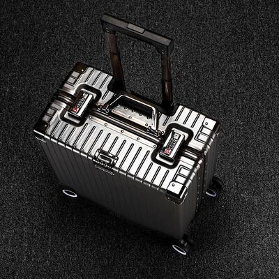 The 18-inch aluminium frame puller suitcase can be boarded 2