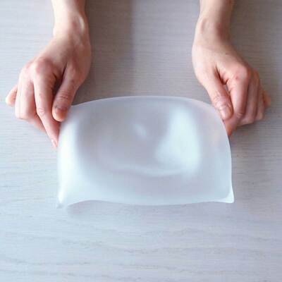 胖乎乎的西餐托盘高台中间凹陷碟