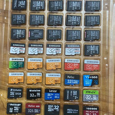 议价32GB TF卡，如下图，原装，正常使用，拆机件，适合相
