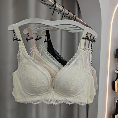 性感蕾丝无钢圈聚拢收副乳文胸罩