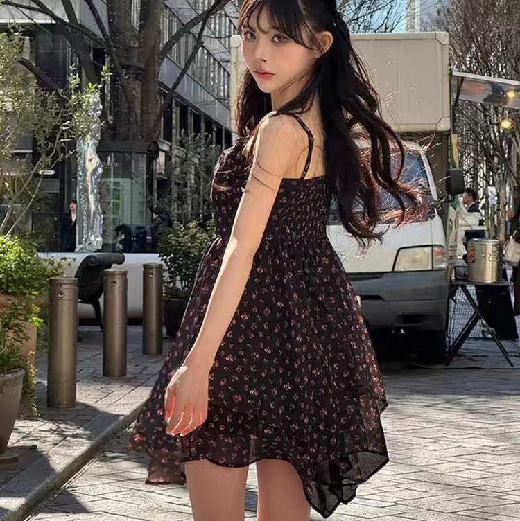 747,均码,甜美碎花吊带连衣裙