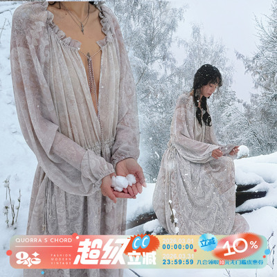 QSC牧徊系列珍珠米粉色飘逸长袖哈萨克纹样暗纹珍珠雪纺连衣裙