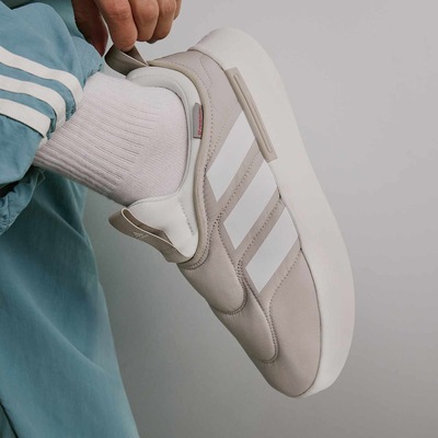 Adidas阿迪达斯ADIPUFF秋冬经典休闲运动耐磨保暖缓震棉鞋KJ3996