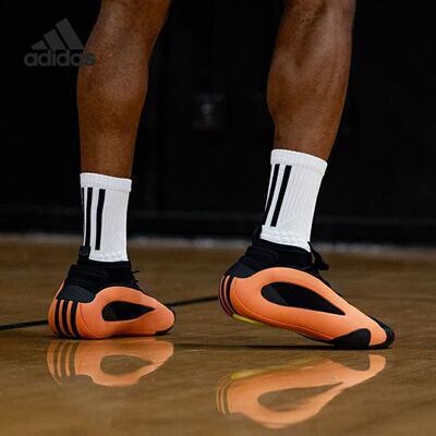 Adidas阿迪达斯HARDEN VOLUME8男女低帮耐磨运动实战篮球鞋IE2694