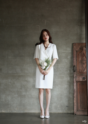 领证登记象牙白简约不规则