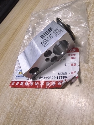 铃木天语雨燕新奥拓全新原厂空调膨胀阀