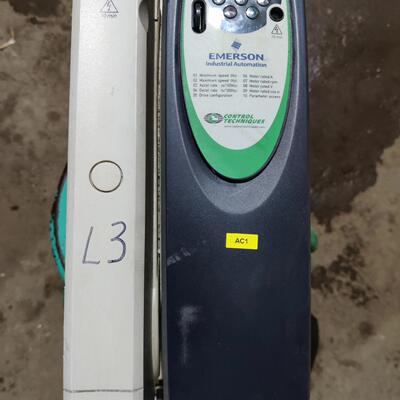 议价SK2402 艾默生变频器 7.5/11.0kW 工业变频调速维修
