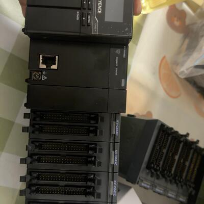 议价KV-8000 KV-XH16EC KV-7000C KV-C64XC KV-C64TC PLC模块维修