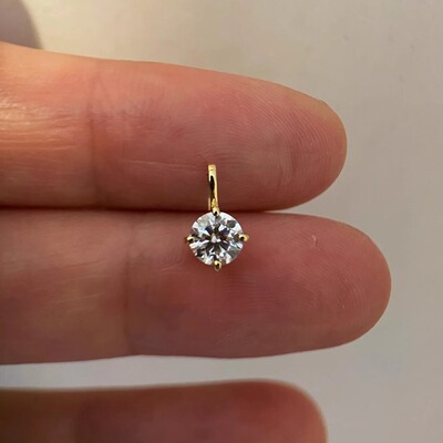 荷桃50分圆钻培育钻吊坠彩金