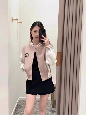 休闲学院风拼接棒球服外套