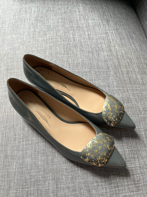 Rupert Sanderson深灰色金跟粗跟低跟尖头碎花扣浅口女单鞋女鞋