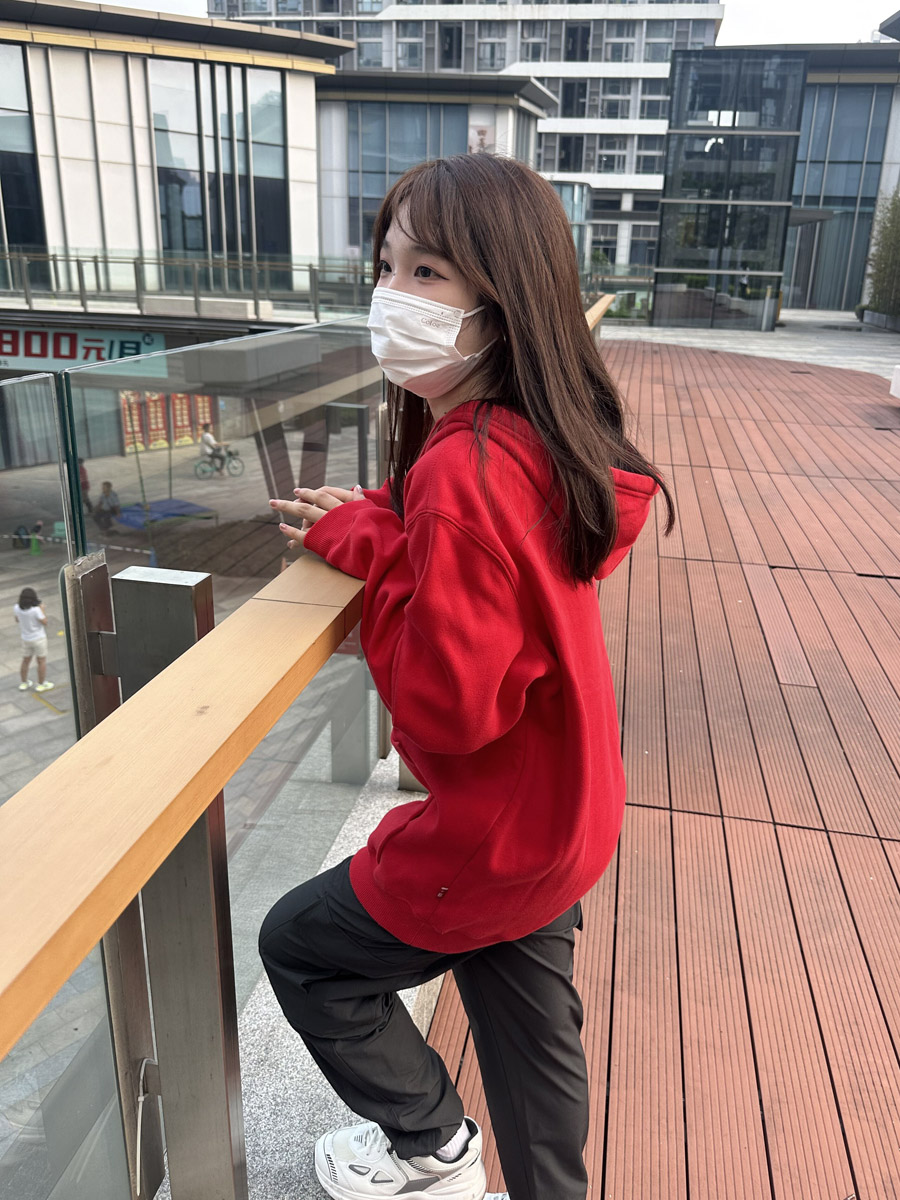 2023秋冬长袖加绒连帽卫衣外套套头衫运动休闲上衣宽松百搭女