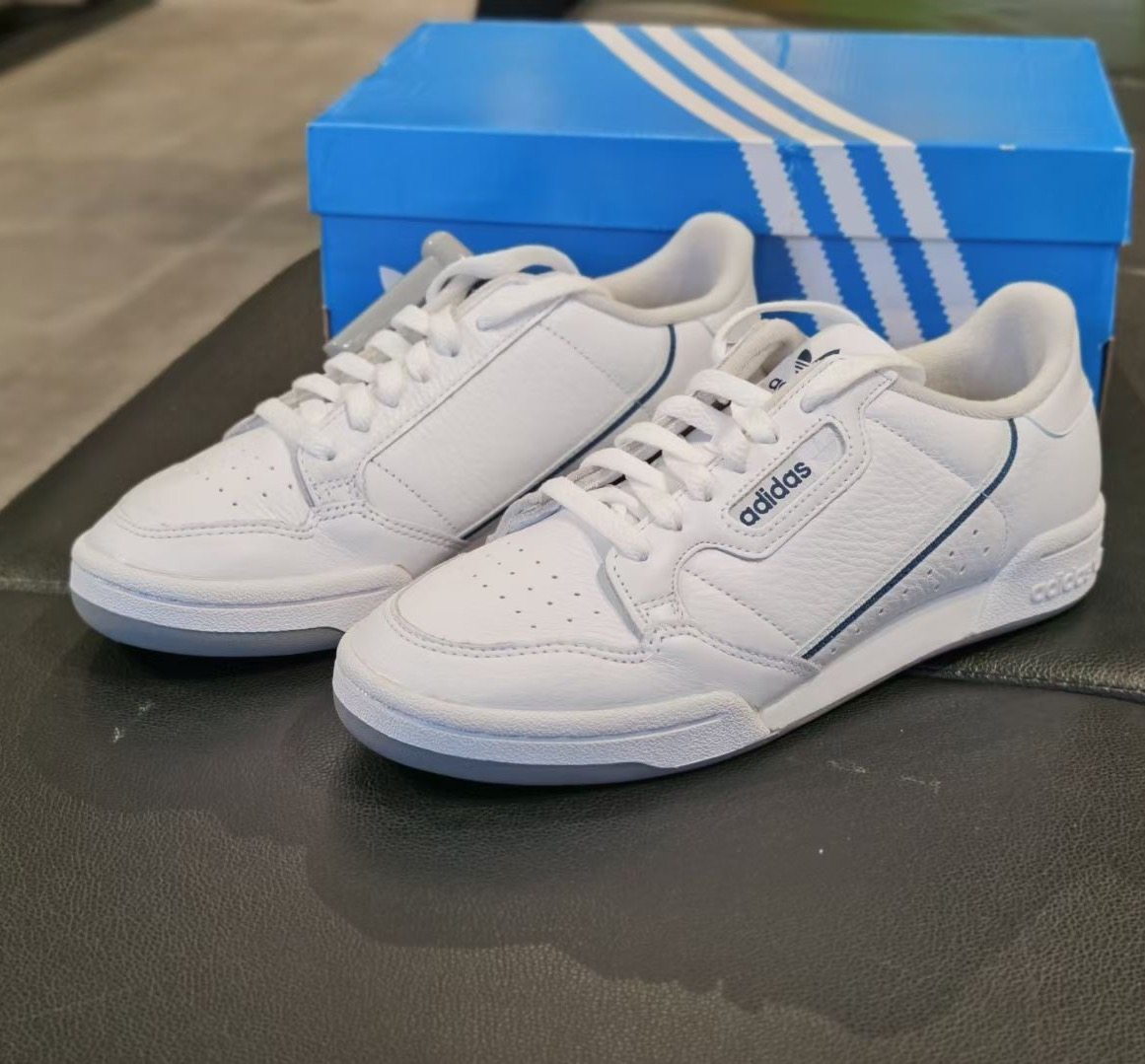 adidas阿迪达斯三叶草男鞋新款透气板鞋休闲鞋板鞋EF5988 EF5990_虎窝淘