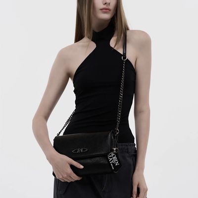 Robinmay 大容量肩背包附吊飾 4色