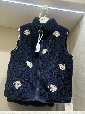 Twoi国内北京正品代购熊头拉链马甲不支持退换