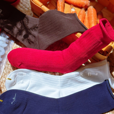 悄悄赢很多！Cerotich卷边坑条中筒袜女无骨运动透气防臭棉袜纯色