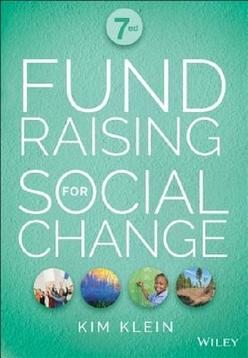 【预订】Fundraising for Social Change, Seven...