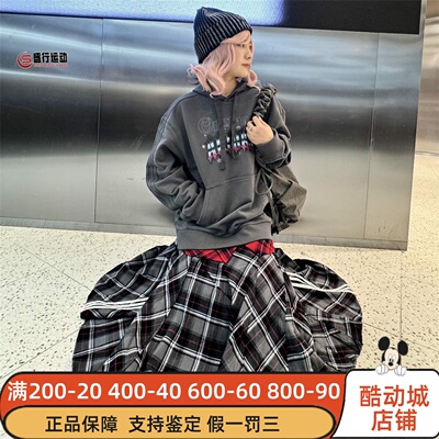 阿迪达斯三叶草2026春女子时尚潮流宽松格纹A字半身裙KT6382 6381