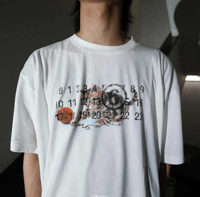 圆领短袖宽松夏季T恤马吉拉男士