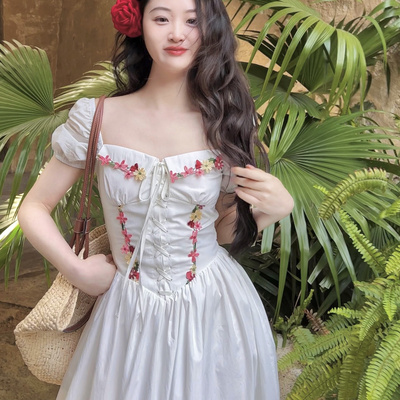 乔与乔伊 午后栀子 法式气质白色抽绳连衣裙