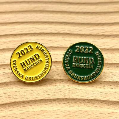 胸针2023年新款潮2022英文字母别针HUND创意简约金属徽章衣服配饰