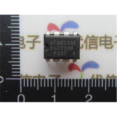 直插 AT24C02 存储器/串口EEPROM 2.7-5.5V 2K DIP-8