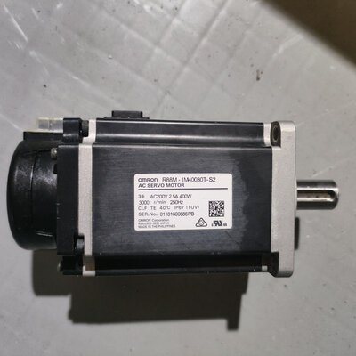 议价伺服电机R88M-1M40030T-S2R88M1M40030TS2R88M-1M40030T